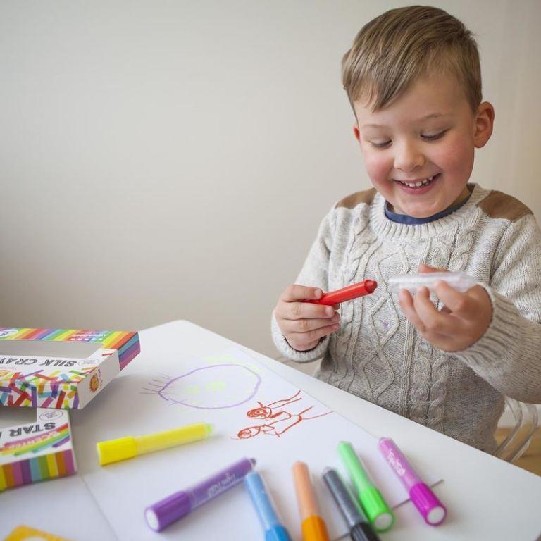 Silk crayons – Two Little Finches